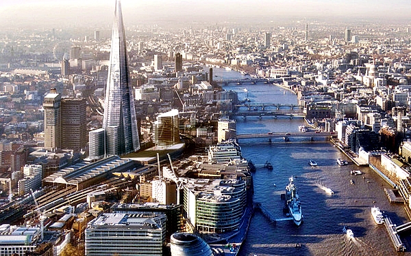 Toamna in Londra : Gherkin(the EGG), The Shard, cladiri si strazi ...